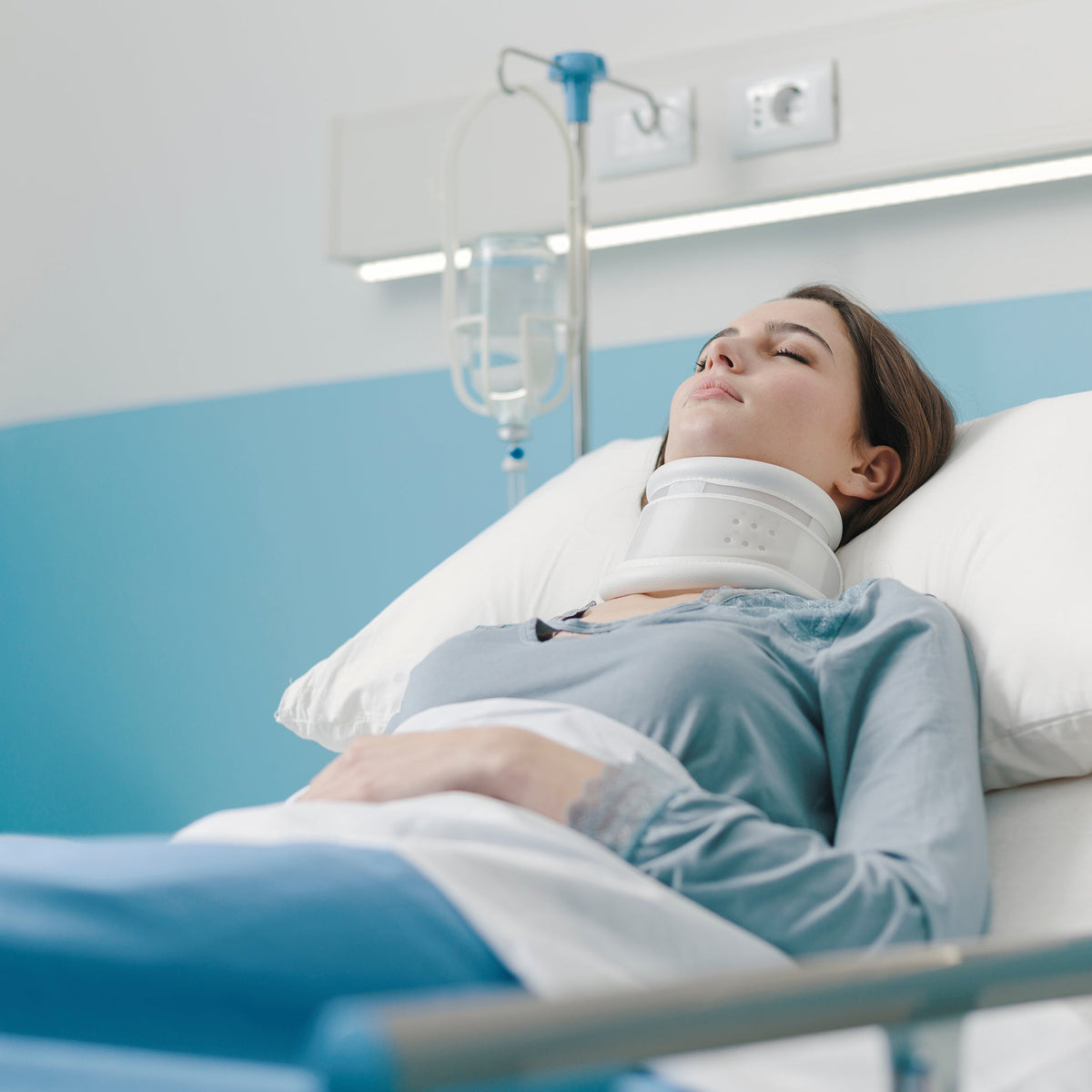 How to Sleep After Cervical Neck Surgery: A Comprehensive Guide – Sleep ...